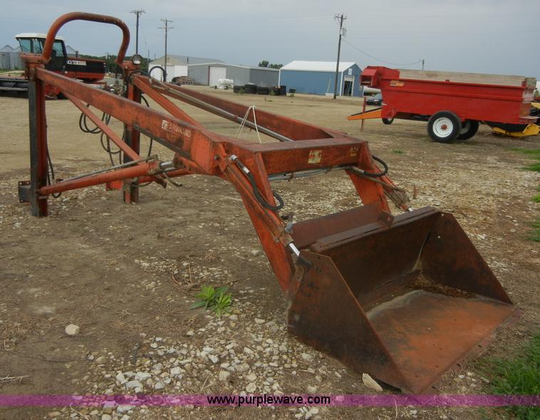 Farm Hand F11 loader in Clay Center, KS | Item D9644 sold | Purple Wave