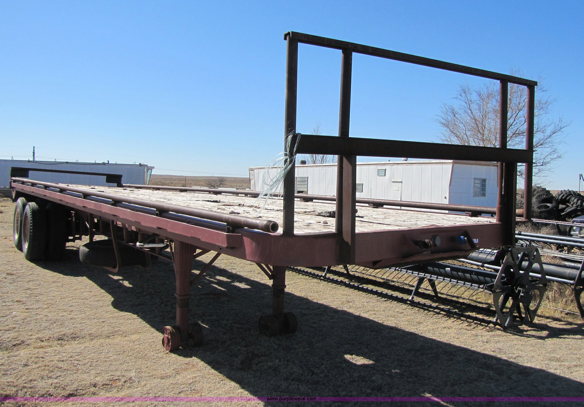 1960 Hobbs 35' flatbed trailer in Balko, OK | Item 3510 sold | Purple Wave
