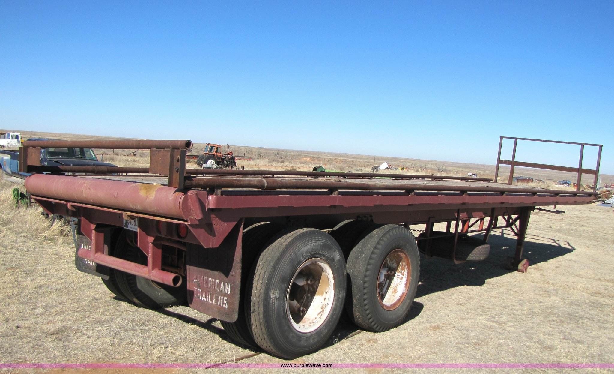 1960 Hobbs 35' flatbed trailer in Balko, OK | Item 3510 sold | Purple Wave