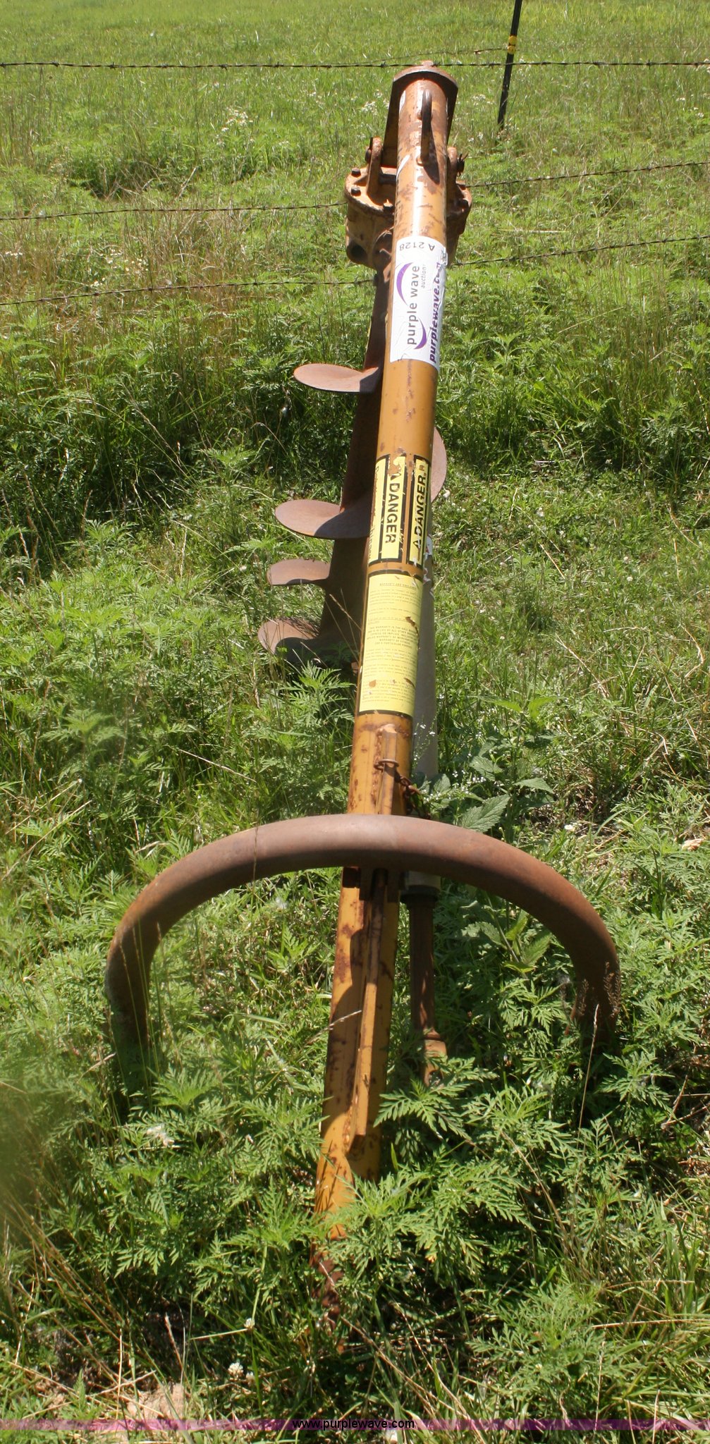 Leinbach three point post hole digger in Tonganoxie, KS | Item A2128 ...