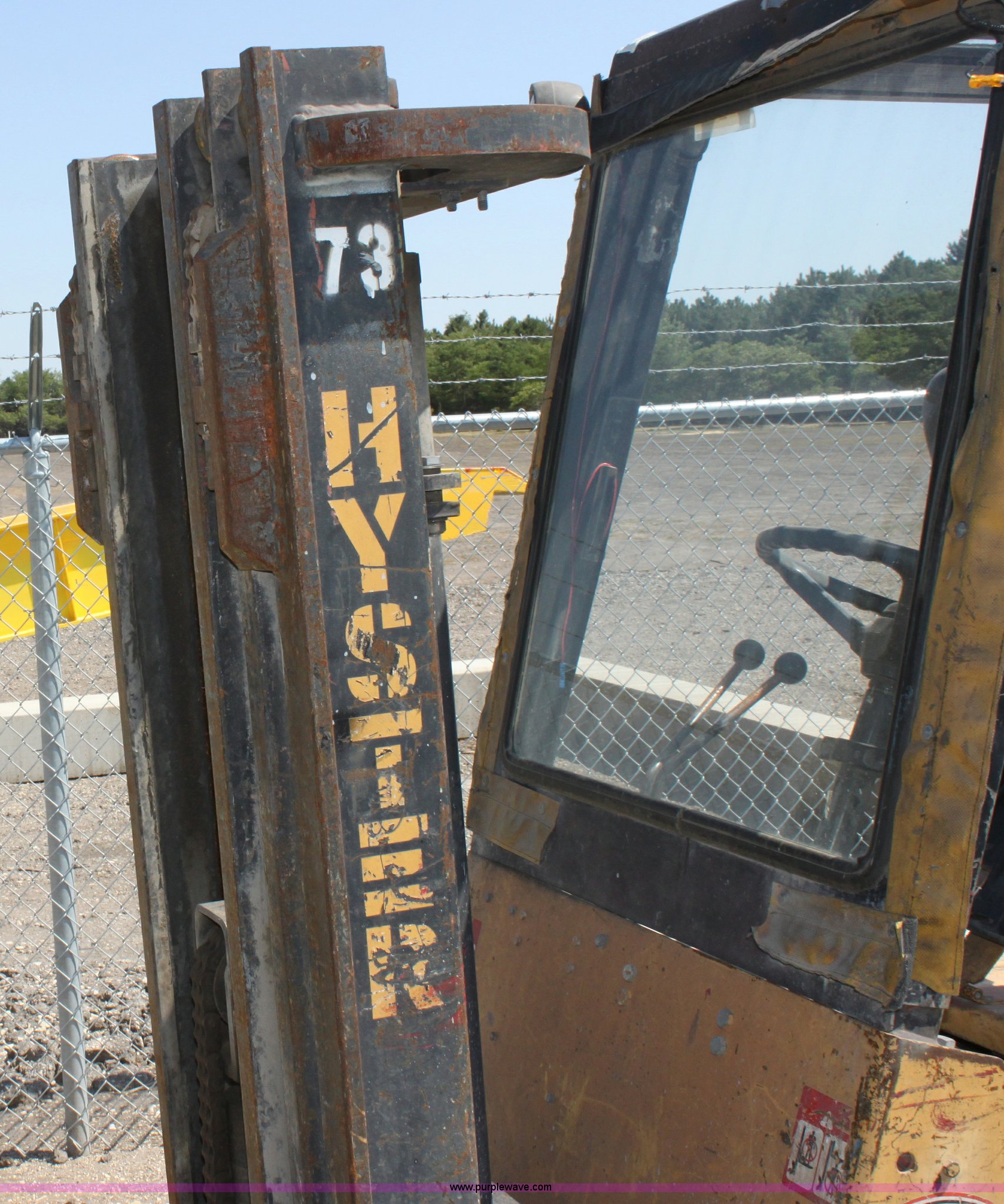 Hyster H30XL forklift in Hesston, KS | Item A3601 sold | Purple Wave