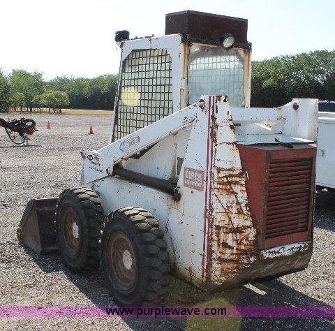 1975 Bobcat M825 skid steer in Hesston, KS | Item A3609 sold | Purple Wave