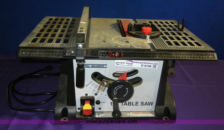 Central Machinery 10" table saw in Manhattan, KS | Item D9748 sold ...