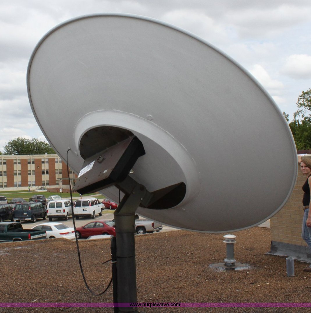 10' satellite dish, Birdview in Hutchinson, MO | Item A2678 sold ...