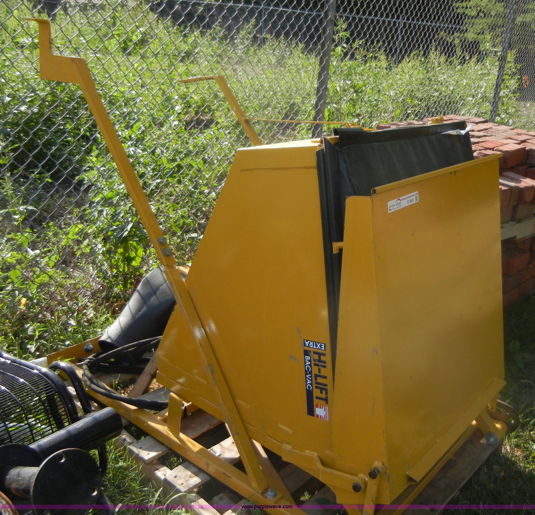 Hi-Lift Bac-Vac for Hustler mower in Manhattan, KS | Item D9831 sold ...