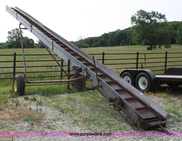 40' hay conveyor in Lawrence, KS | Item 4767 sold | Purple Wave