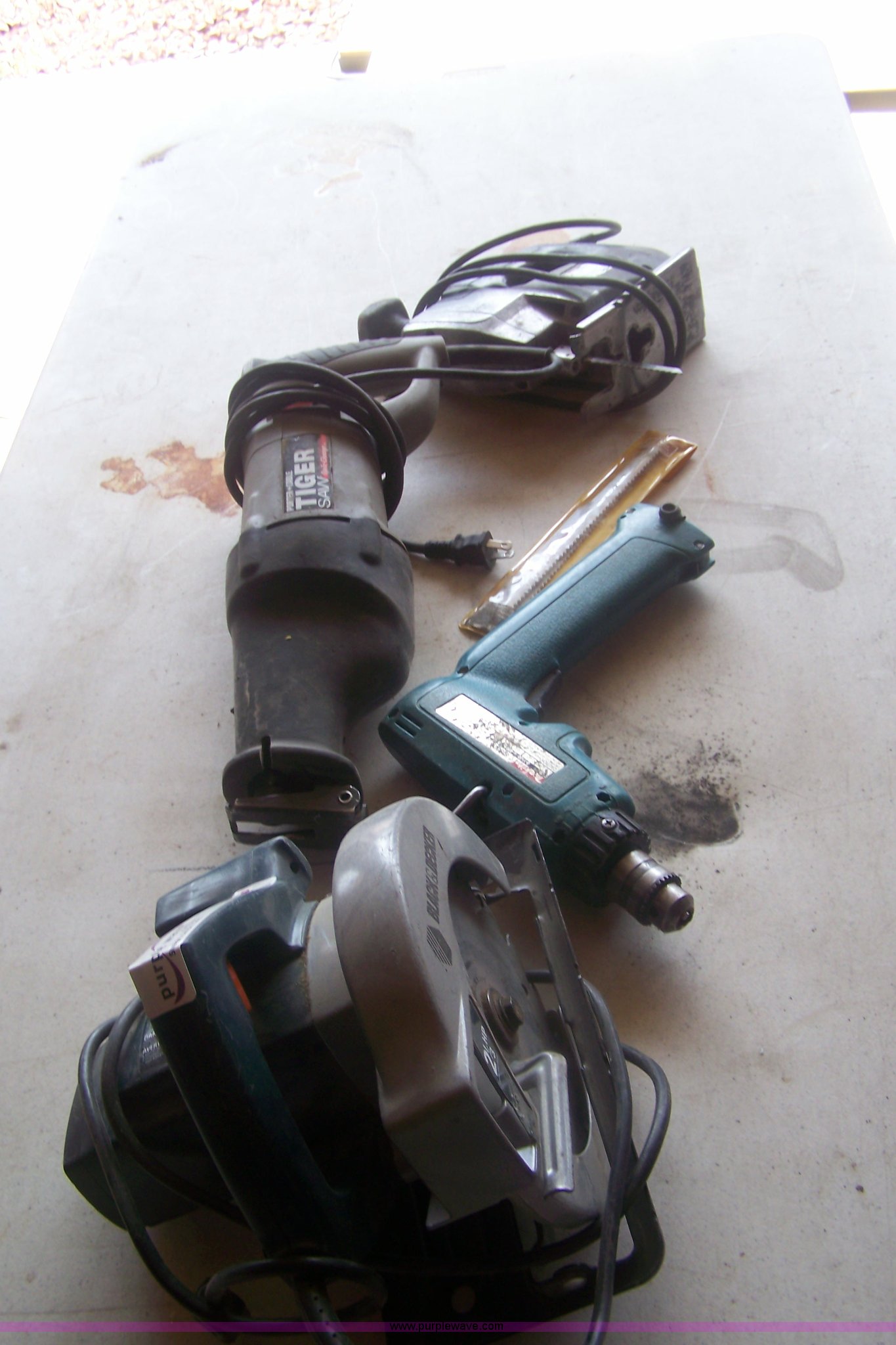 Assorted tools in Victoria, KS | Item E9267 sold | Purple Wave