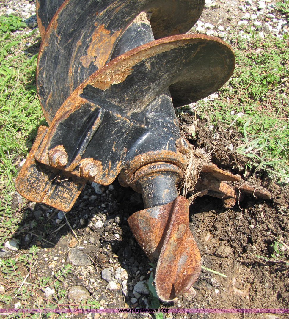 Caterpillar A19B auger in Mountain Grove, MO | Item A9643 sold | Purple ...