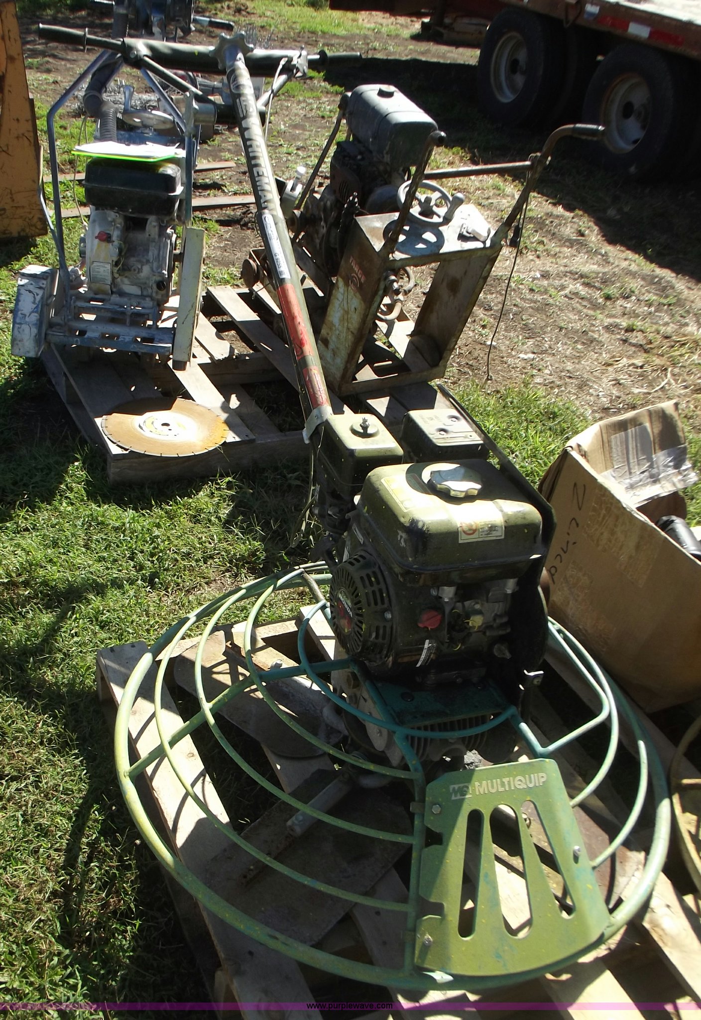 2007 Whiteman 36" power trowel in Roca, NE | Item G9255 sold | Purple Wave