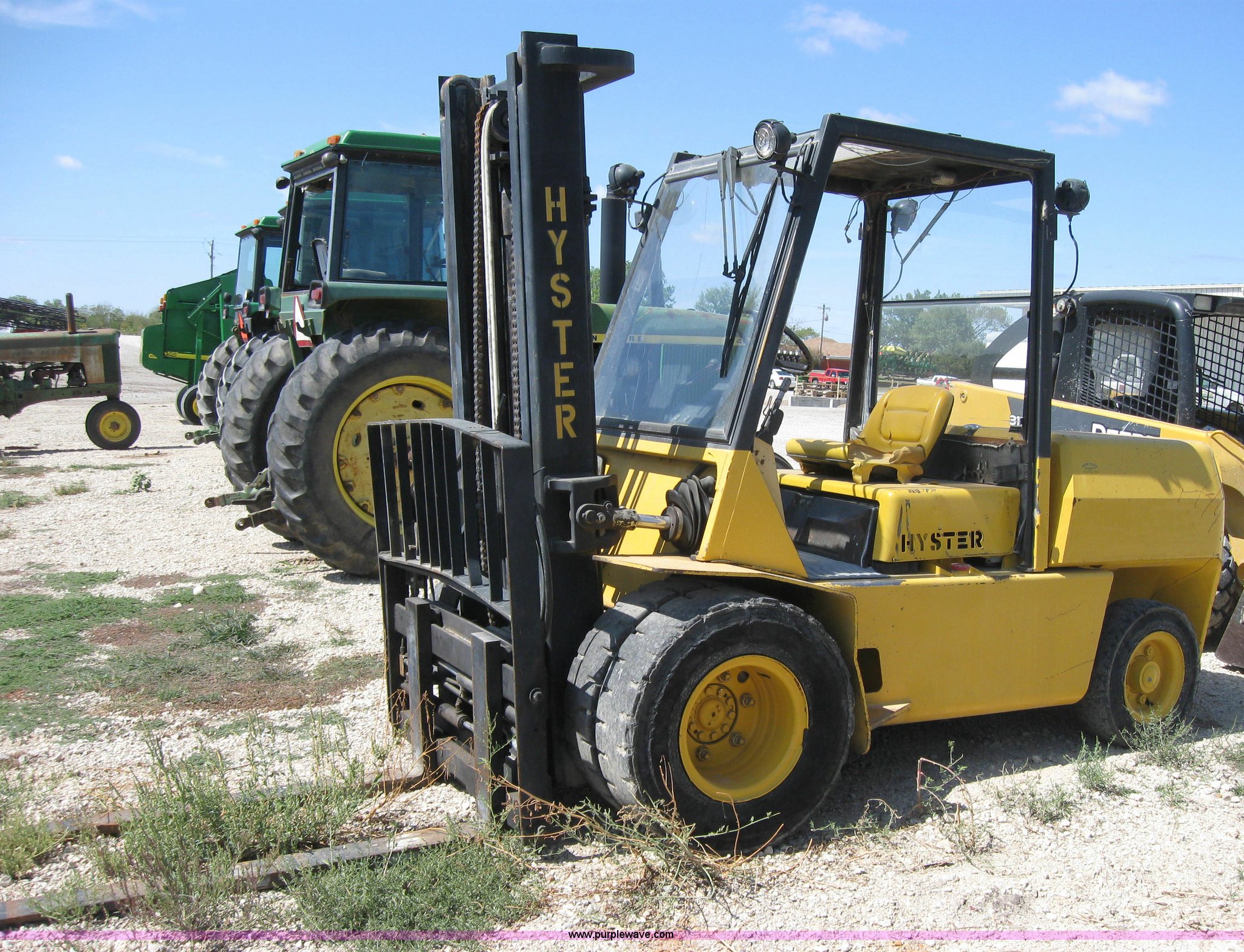 Hyster H100XL forklift in Emporia, KS | Item A5168 sold | Purple Wave