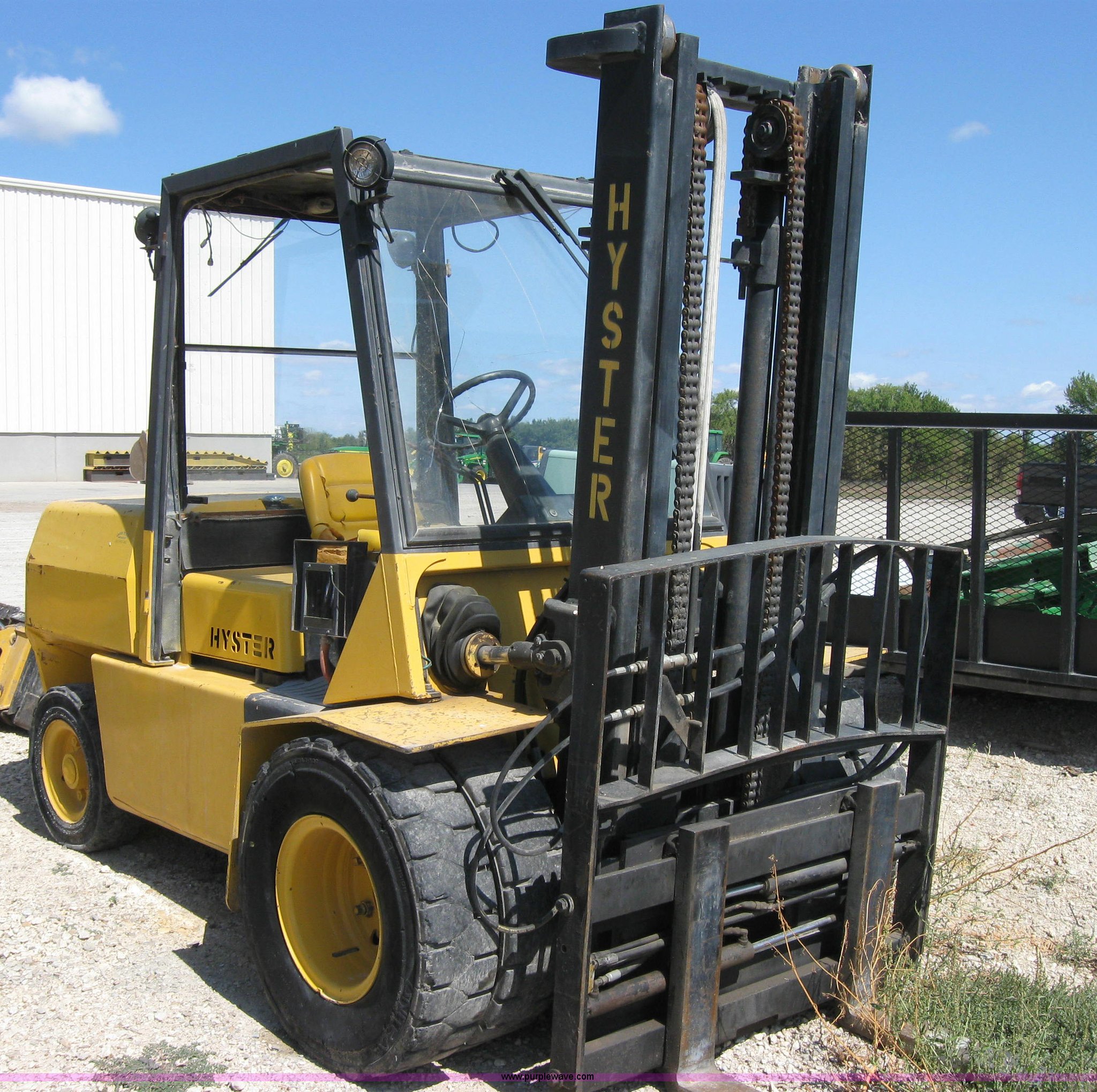 Hyster H100XL forklift in Emporia, KS | Item A5168 sold | Purple Wave
