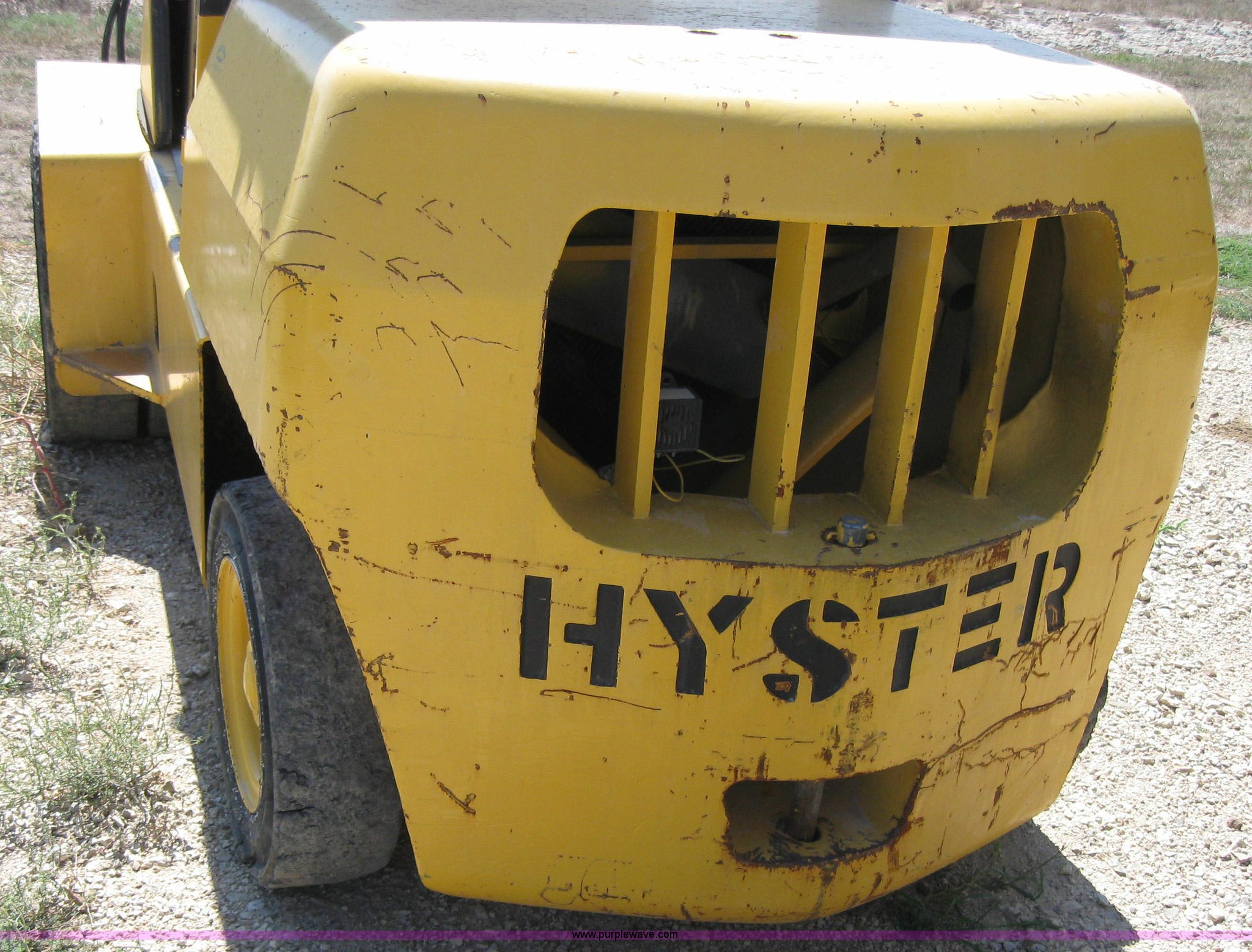 Hyster H100XL forklift in Emporia, KS | Item A5168 sold | Purple Wave