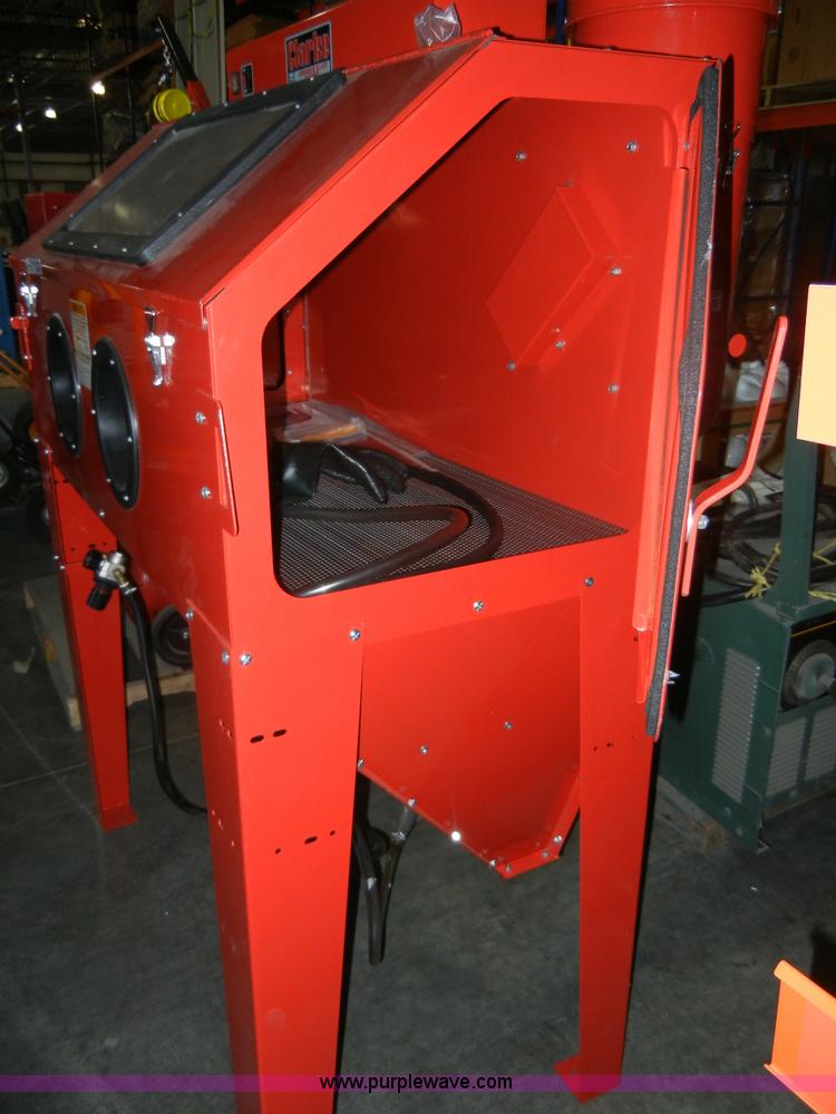Clarke SB9013 abrasive sand blast cabinet in Spring Hill, KS | Item ...