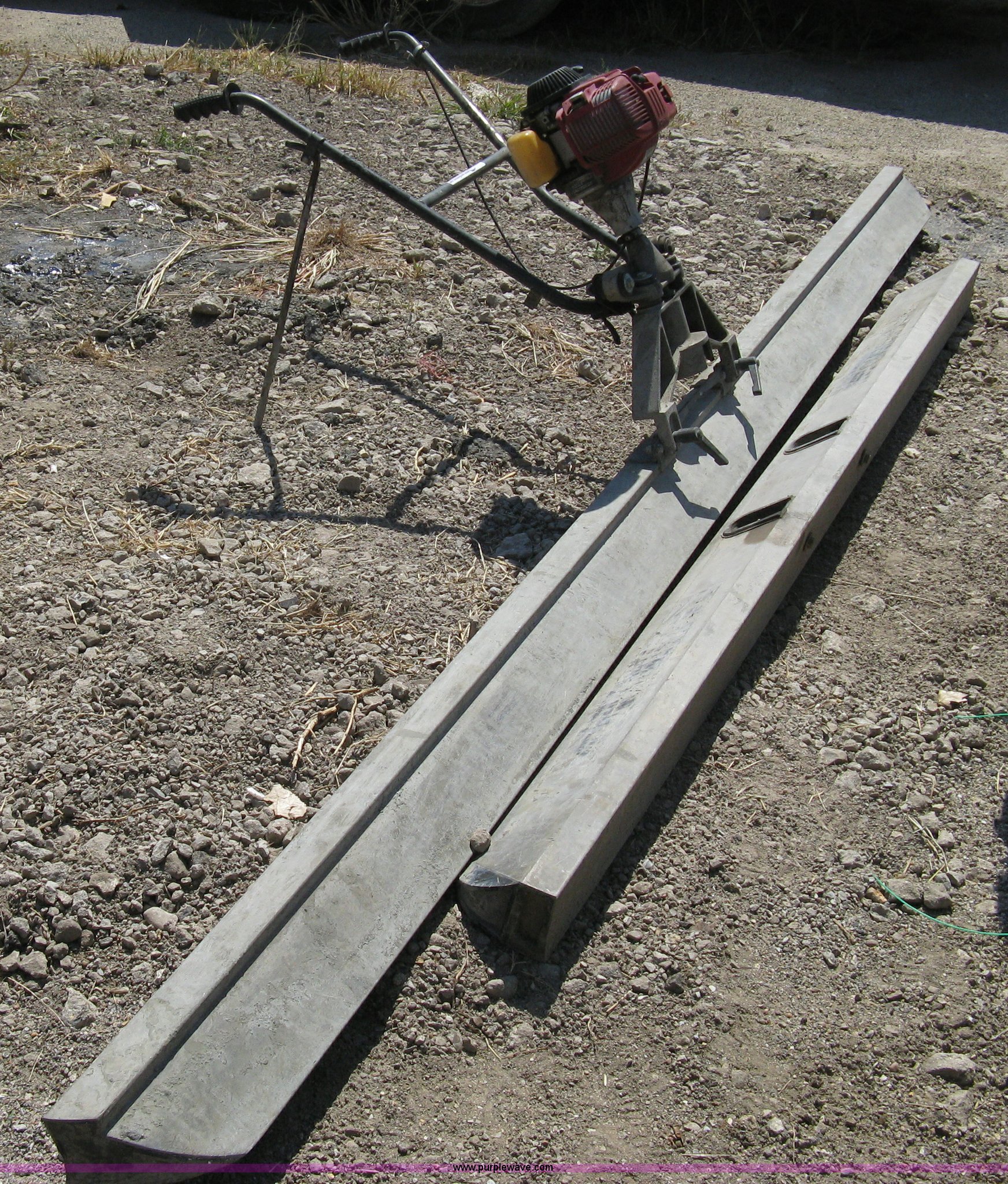 Screed King handheld power screed in Wichita, KS | Item B9559 sold ...