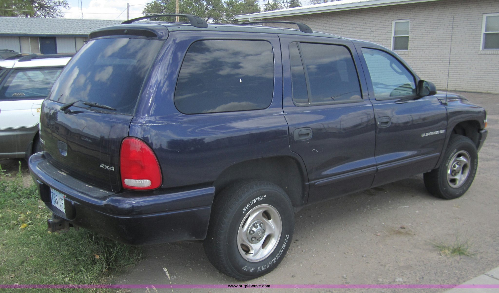 1998 Dodge Durango SUV in Dodge City, KS | Item B5508 sold | Purple Wave