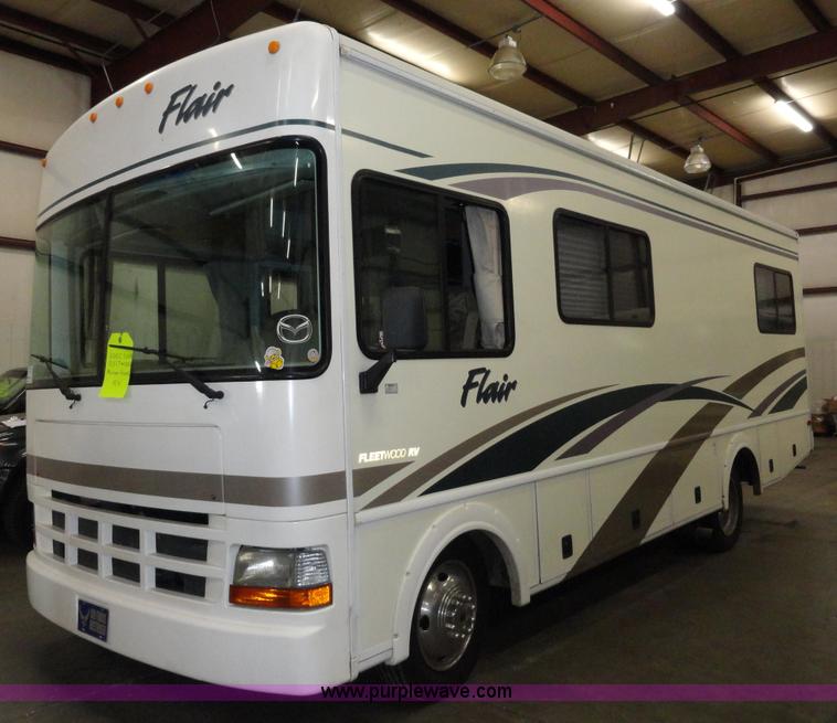 2002 Workhorse P30 Fleetwood Flair RV in Topeka, KS | Item A3198 sold ...
