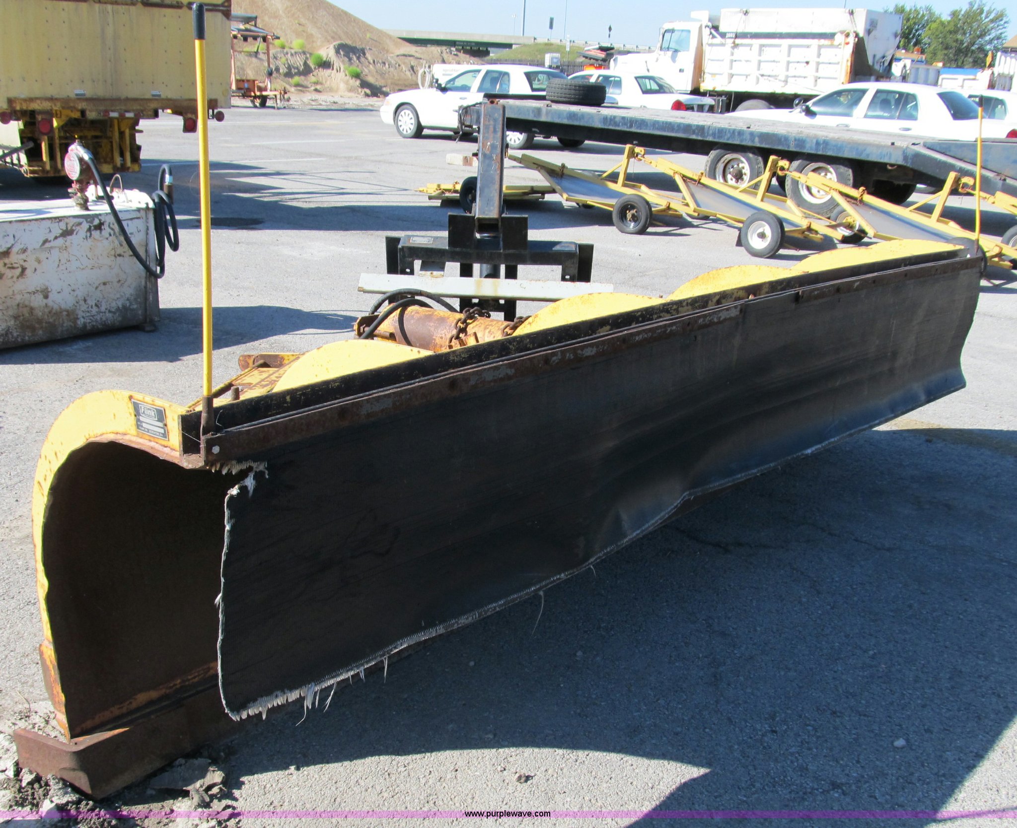 Flink 11' snow plow in Topeka, KS | Item A2432 sold | Purple Wave