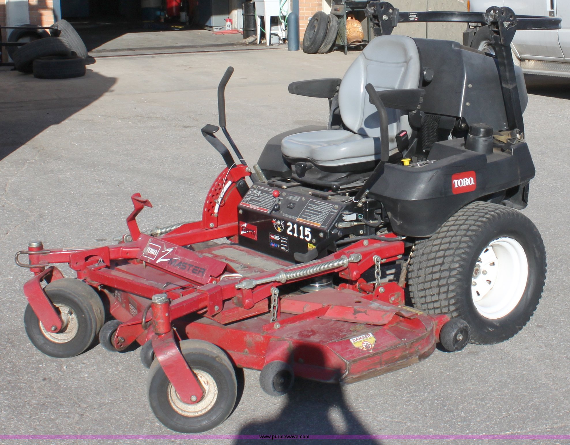 Toro Z Master lawn mower in Wichita, KS | Item A2921 sold | Purple Wave