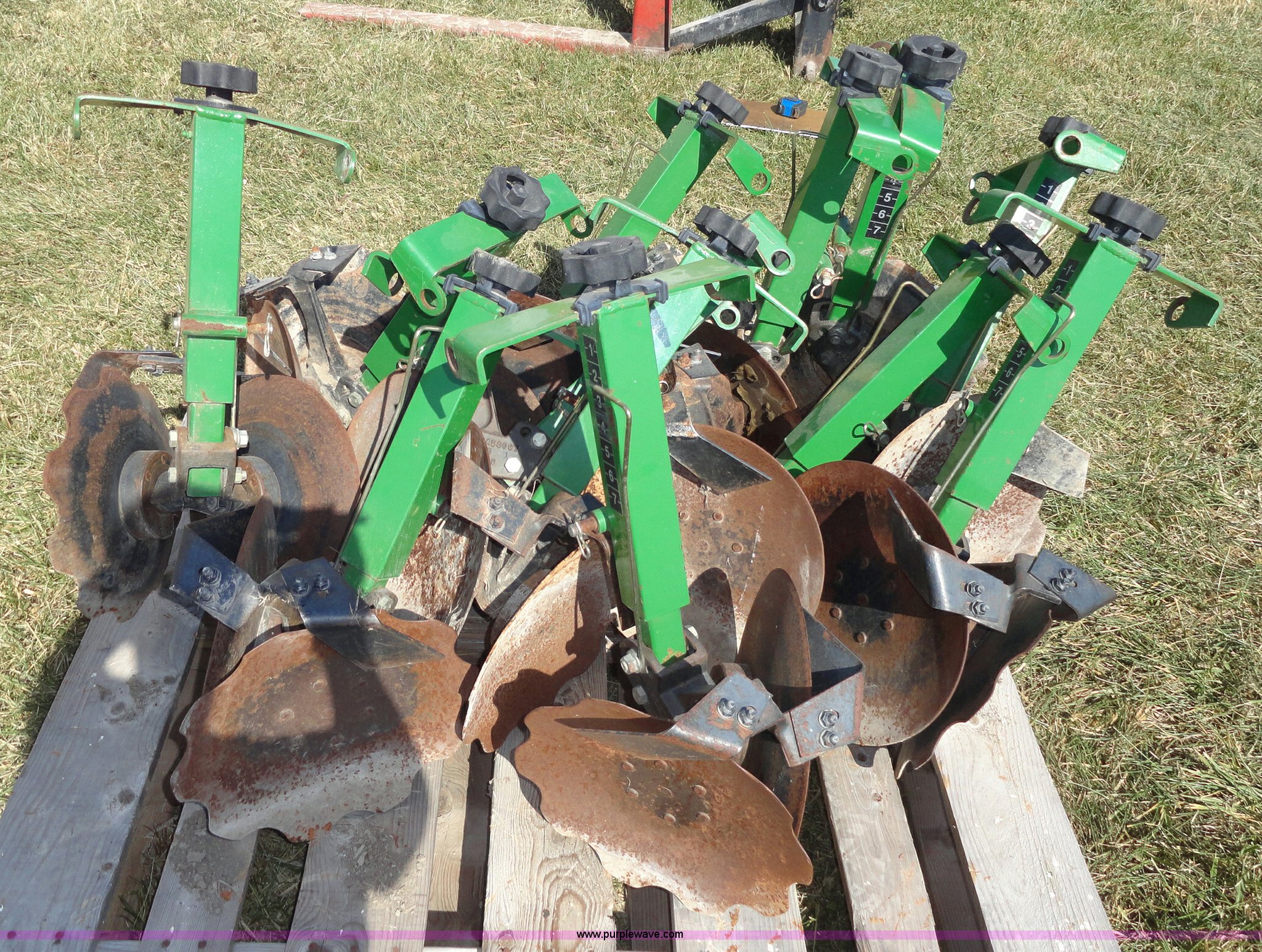 (12) furrow openers for John Deere 1760 planter in Overbrook, KS | Item ...