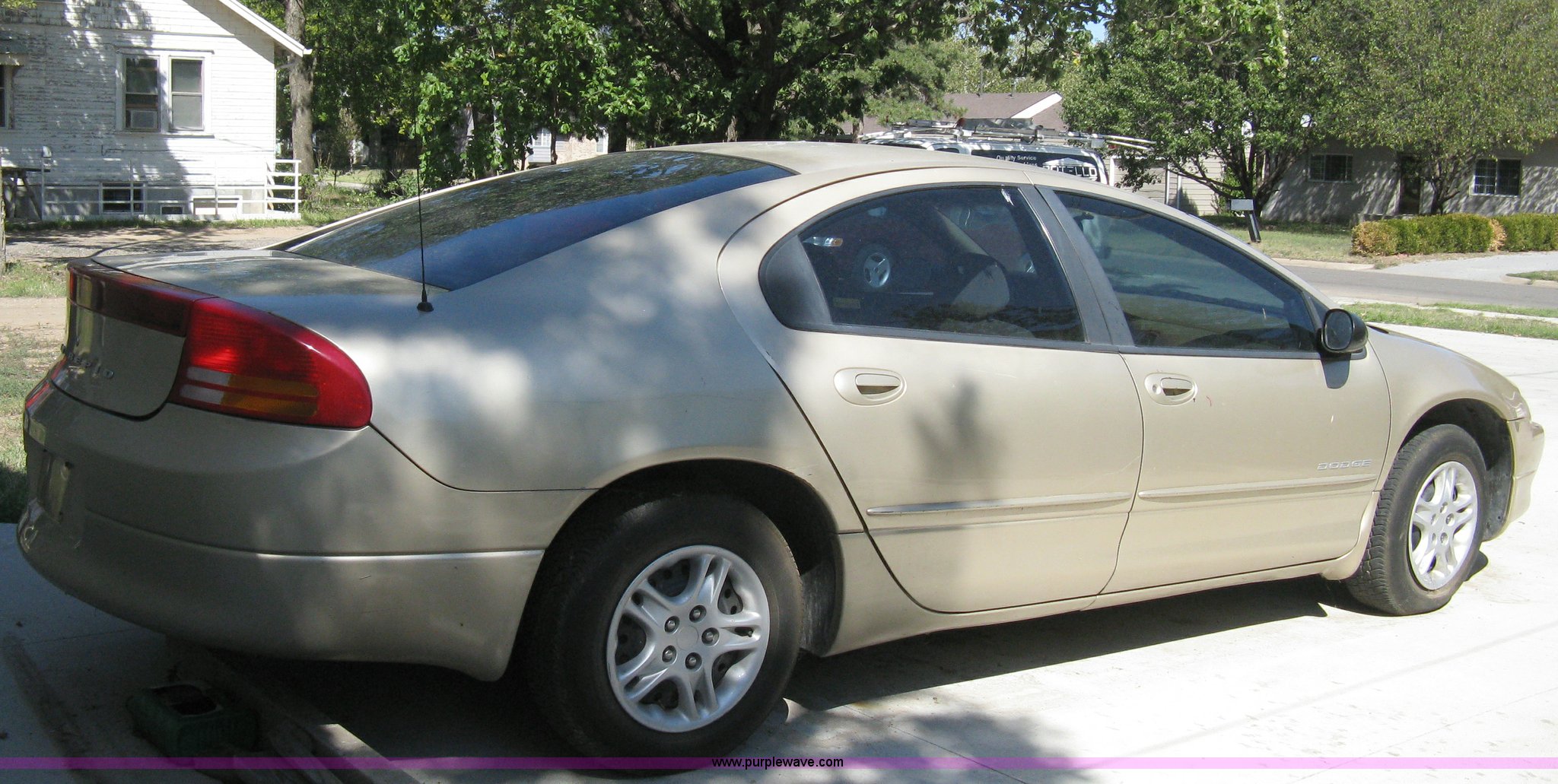 1999 Dodge Intrepid in Wichita, KS | Item A4369 sold | Purple Wave