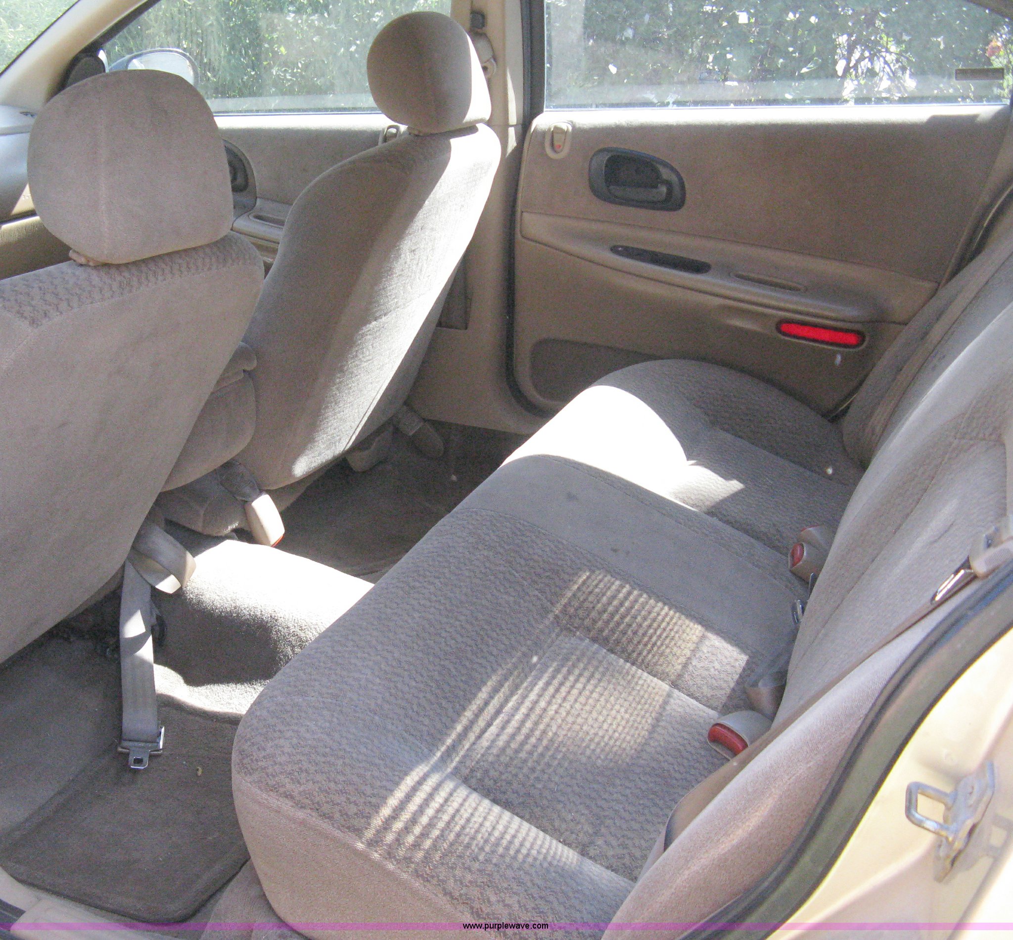 1999 Dodge Intrepid in Wichita, KS | Item A4369 sold | Purple Wave