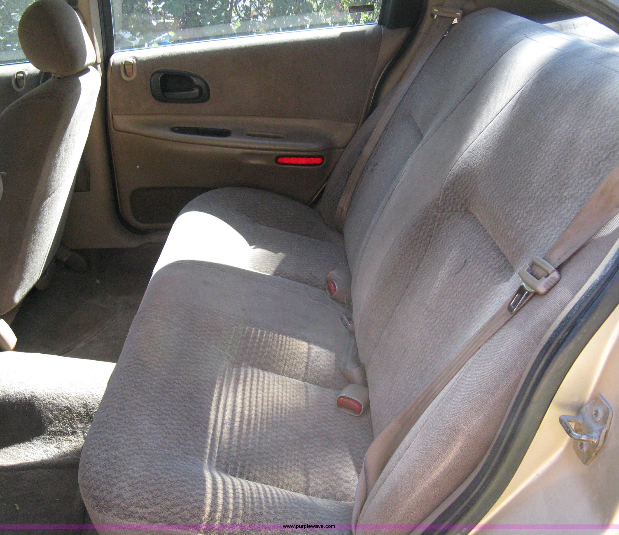 1999 Dodge Intrepid in Wichita, KS | Item A4369 sold | Purple Wave