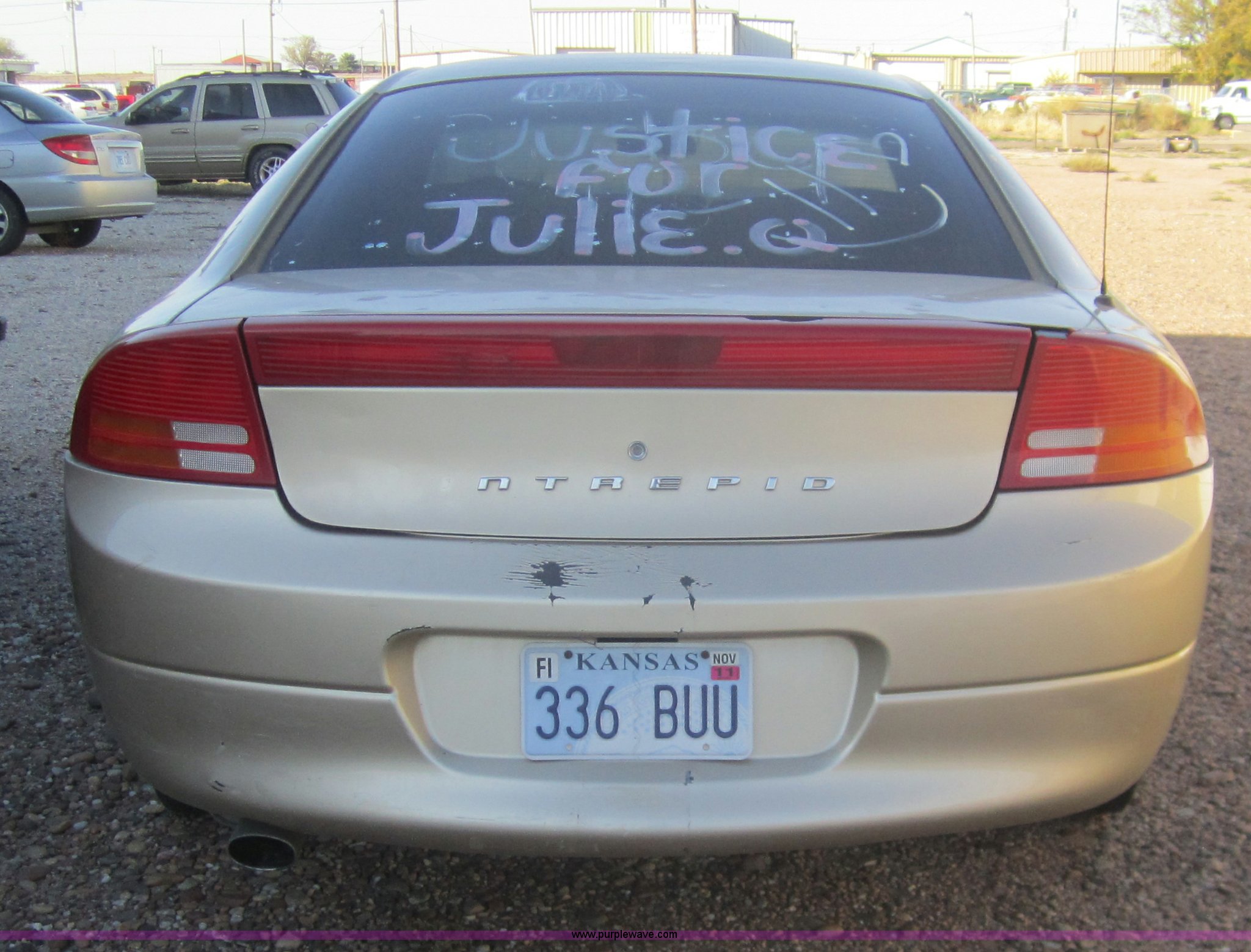 2000 Dodge Intrepid ES in Garden City, KS | Item B5528 sold | Purple Wave