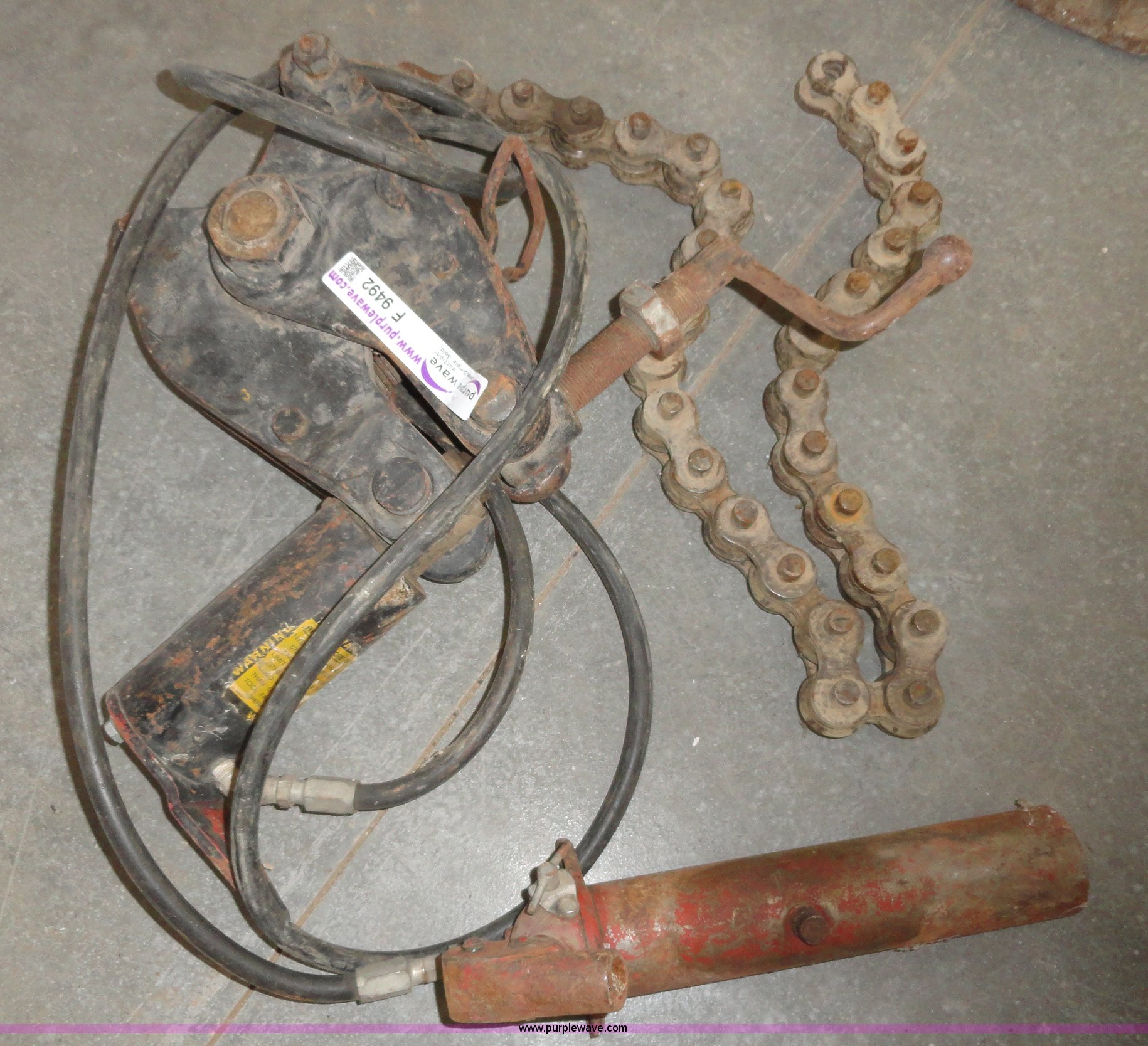 Cast iron pipe breaker in Manhattan, KS | Item F9492 sold | Purple Wave
