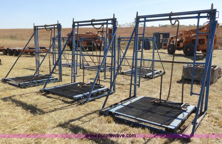 (4) scaffolding racks with outrigger storage in Eudora, KS | Item G9037 ...