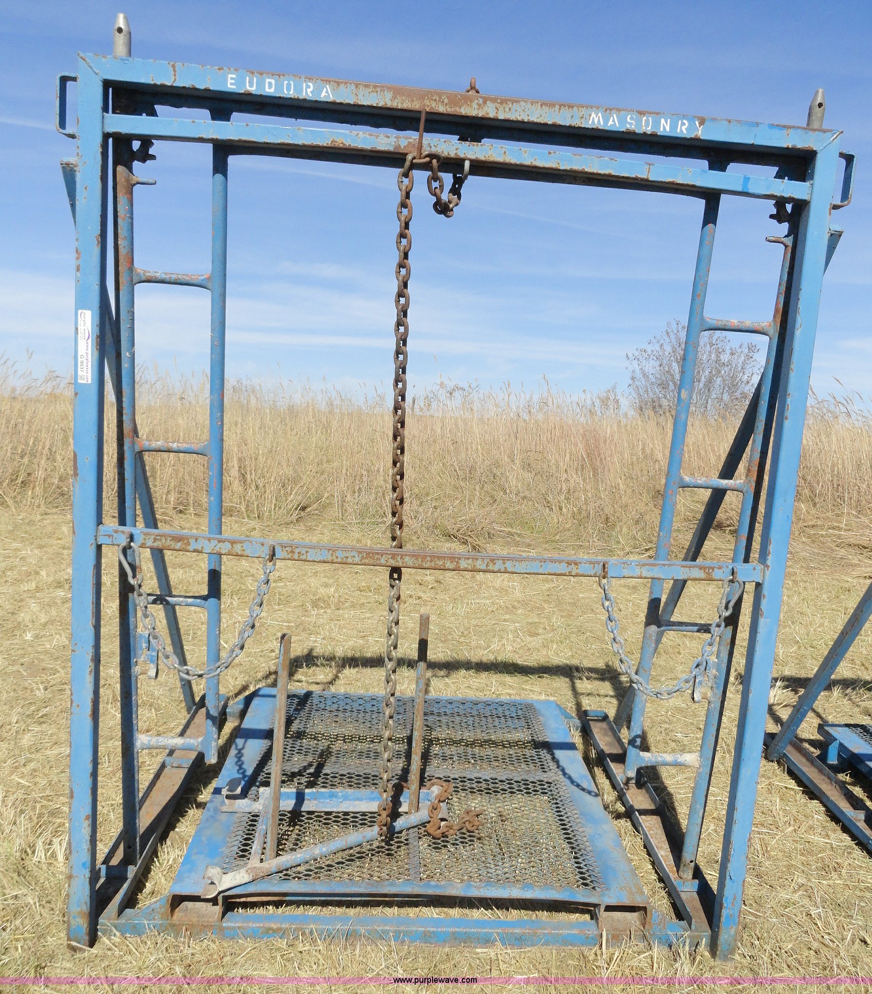 (4) scaffolding racks with outrigger storage in Eudora, KS | Item G9037 ...
