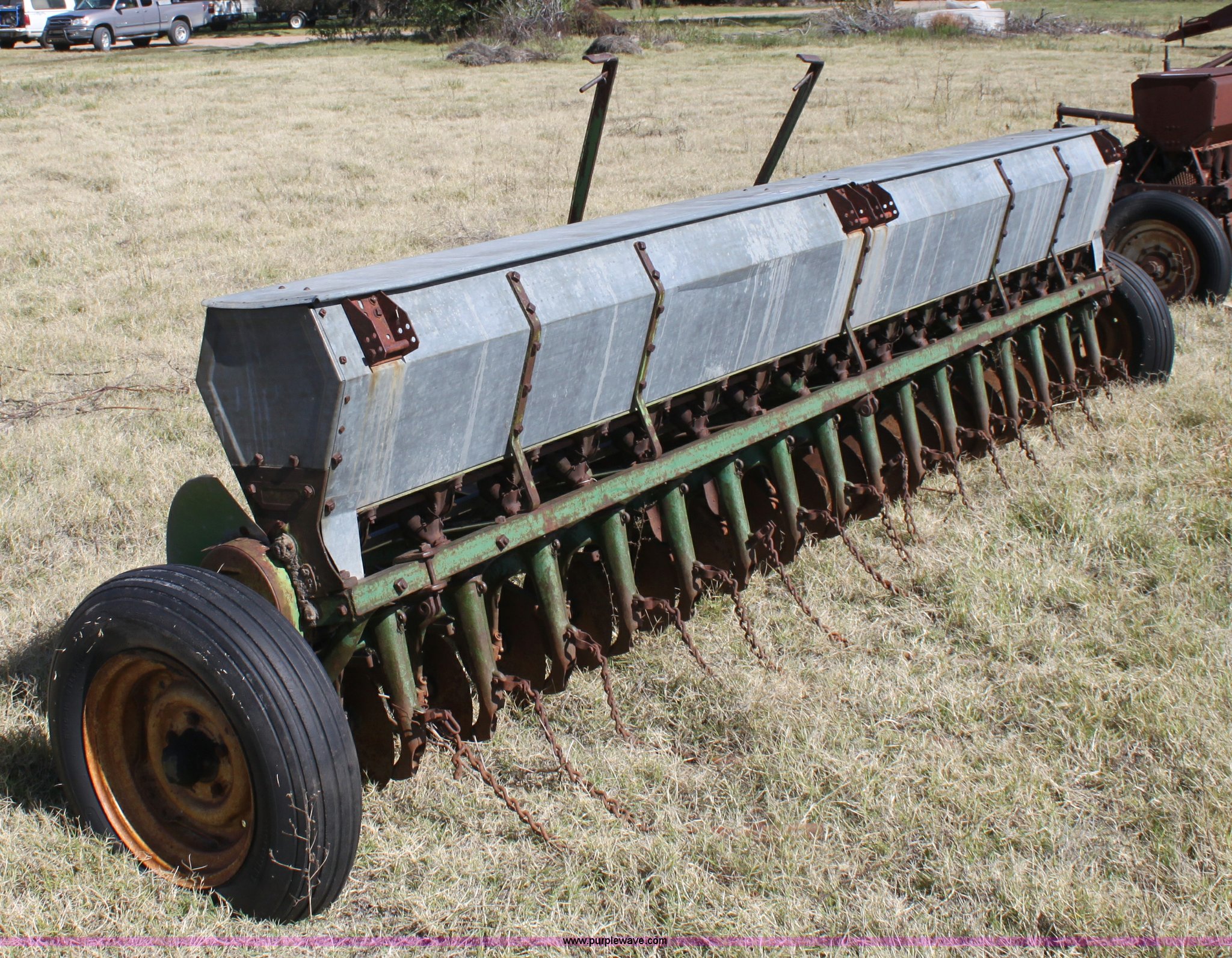 John Deere 16 row planter in Sterling, KS | Item B8527 sold | Purple Wave