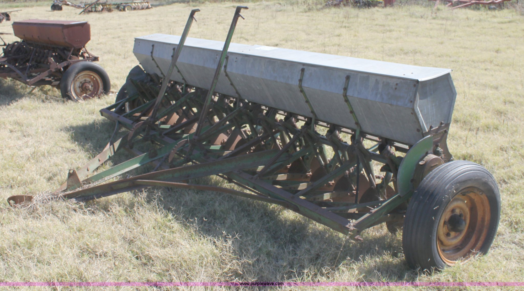 John Deere 16 row planter in Sterling, KS | Item B8527 sold | Purple Wave