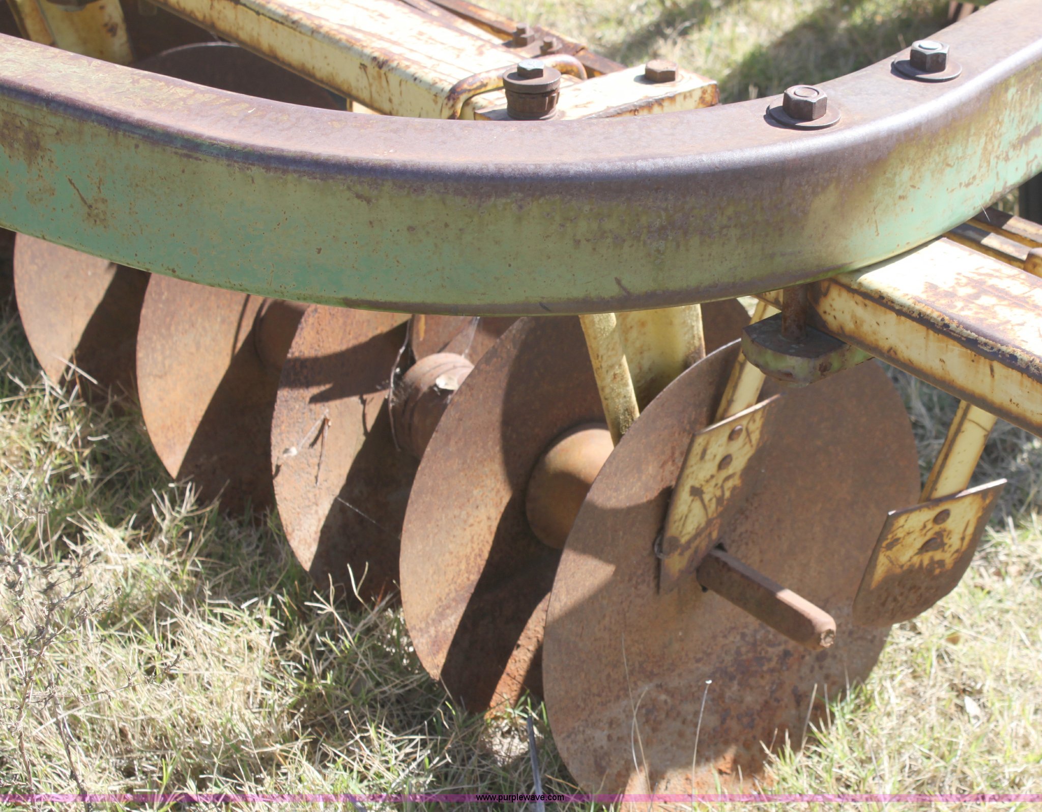John Deere 210 offset disk in Sterling, KS | Item B8545 sold | Purple Wave