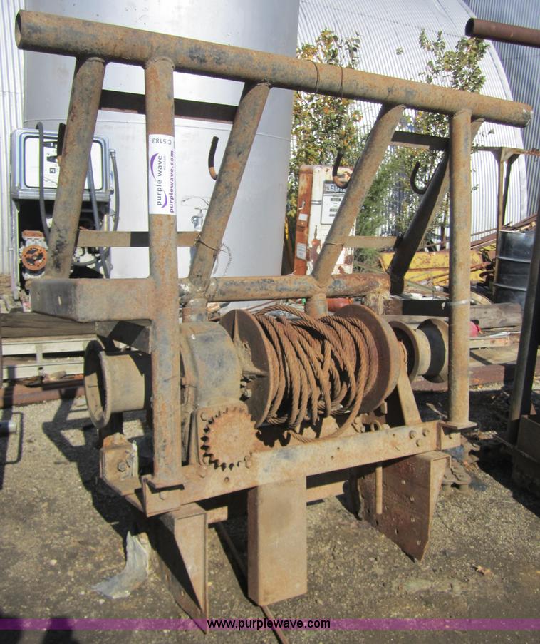 Braden PTO winch in Columbus, KS | Item C5183 sold | Purple Wave