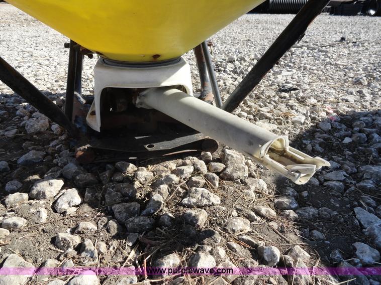 Three point salt/sand spreader in Bucyrus, KS | Item G9375 sold ...