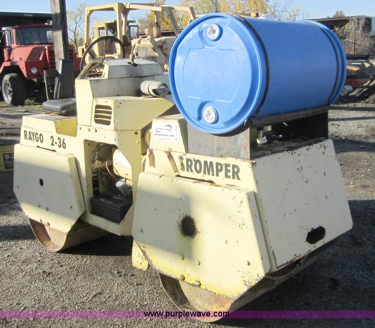 Raygo 2-36 double drum vibratory roller in Columbus, KS | Item C5163 ...