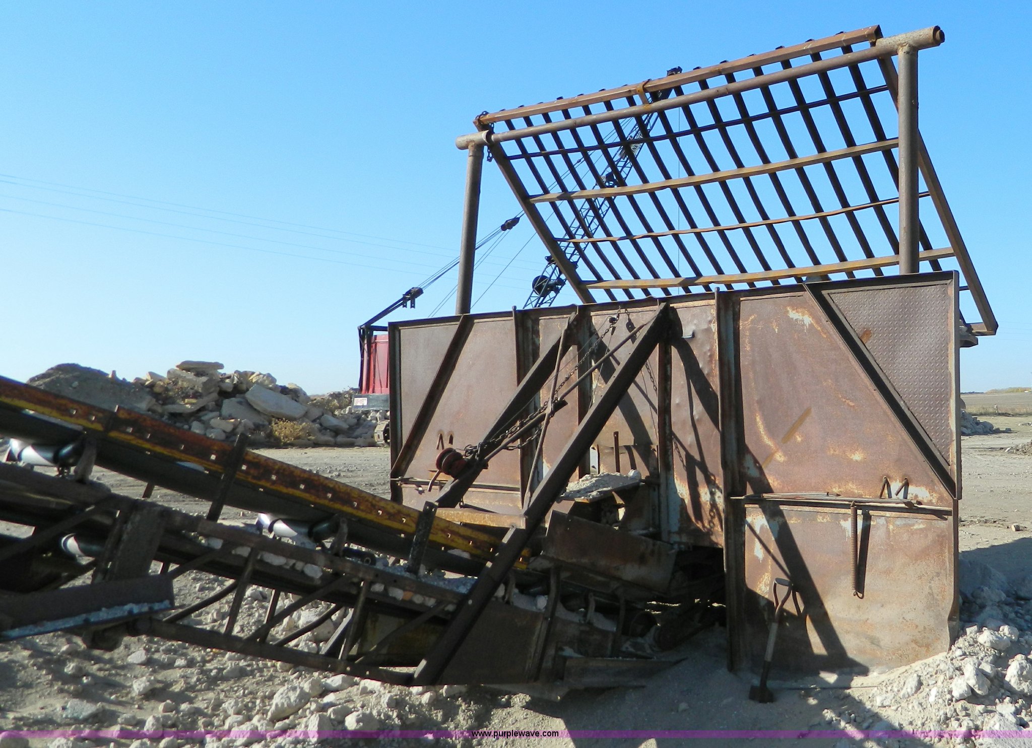 Reciprocating plate feeder in Russell, KS | Item D8596 sold | Purple Wave