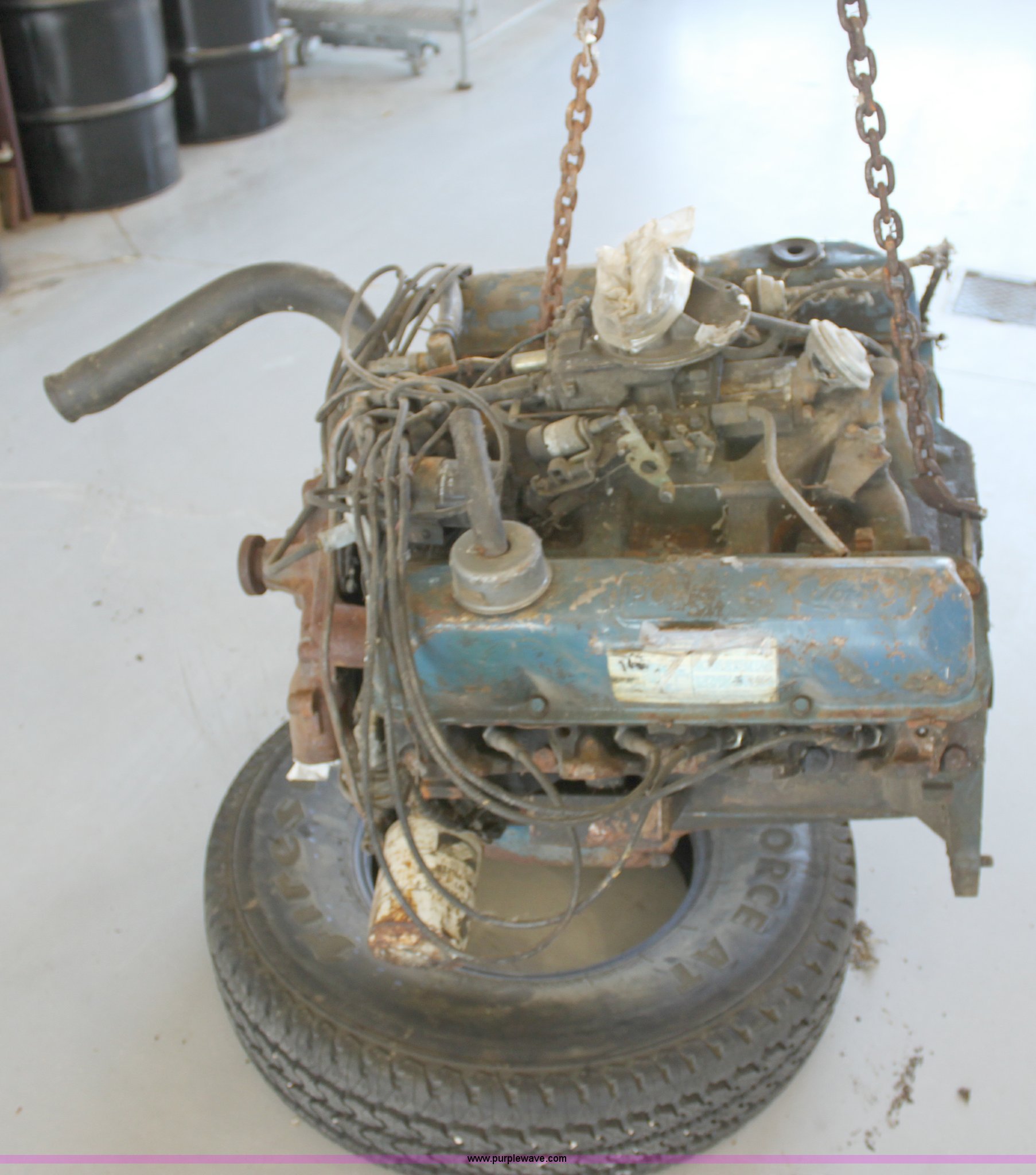 1974 Ford 360 V8 gas engine in Wichita, KS | Item A2853 sold | Purple Wave