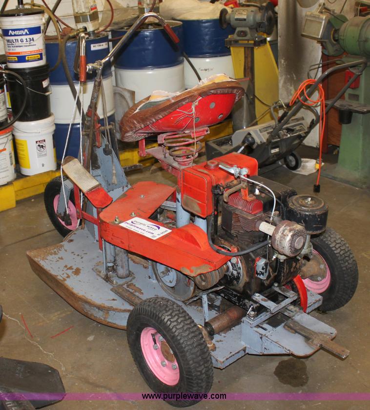 1964 Heckendorn 36" riding mower in Emporia, KS | Item B8698 sold ...