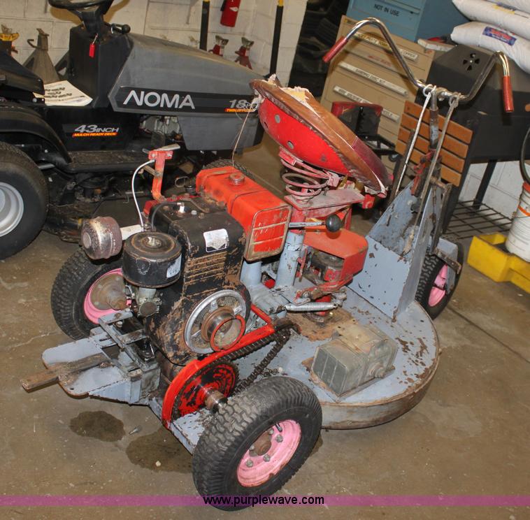 1964 Heckendorn 36" riding mower in Emporia, KS | Item B8698 sold ...