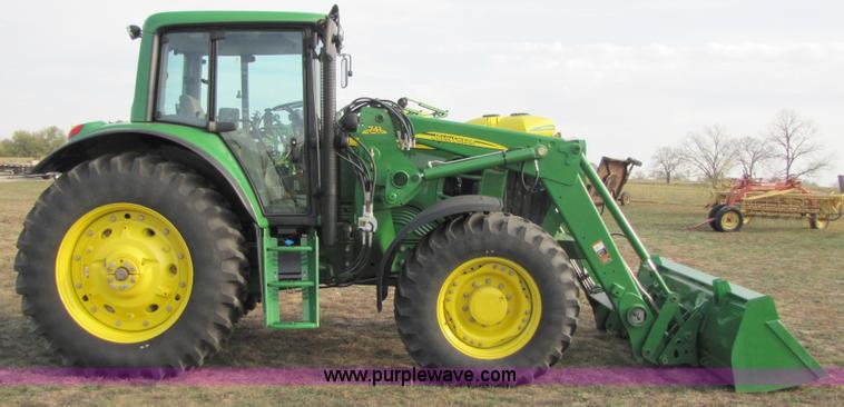 2008 John Deere 7230 Premium MFWD tractor in Topeka, KS | Item B2007 ...