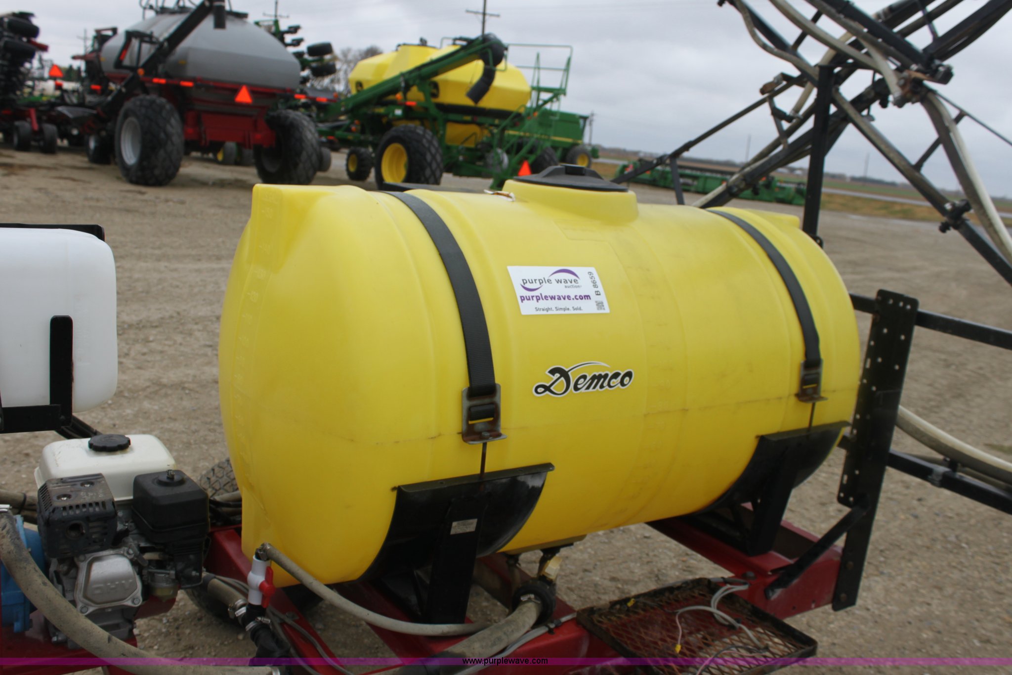 Demco 150 sprayer in Abilene, KS | Item B8659 sold | Purple Wave
