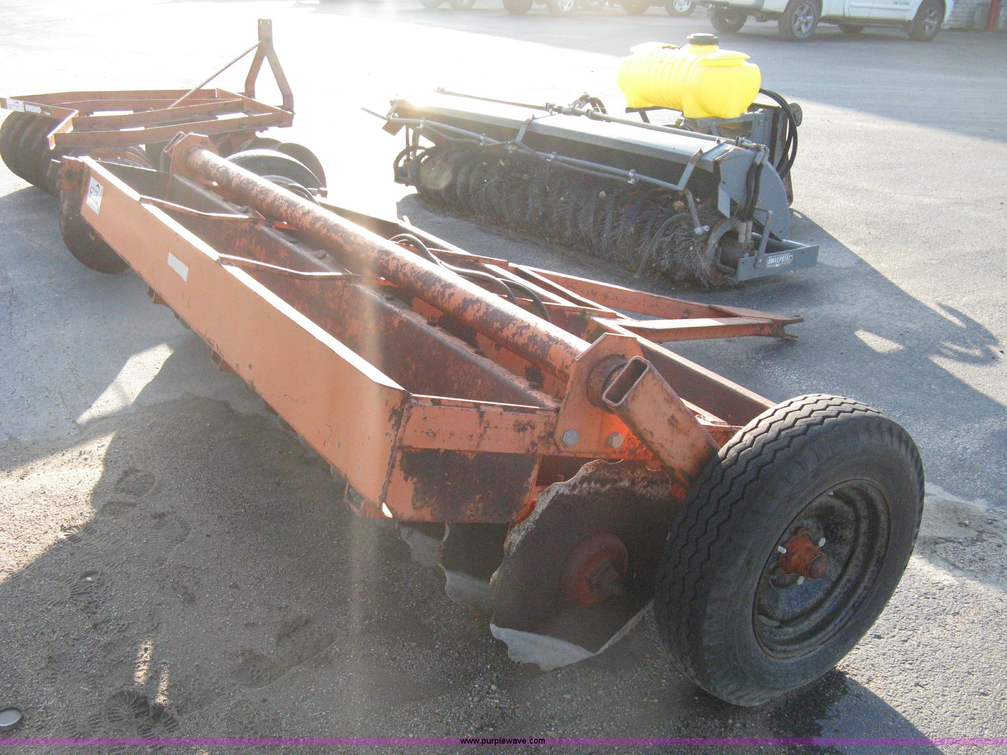 Finn KR-28-8' mulch crimper in Wichita, KS | Item A4486 sold | Purple Wave