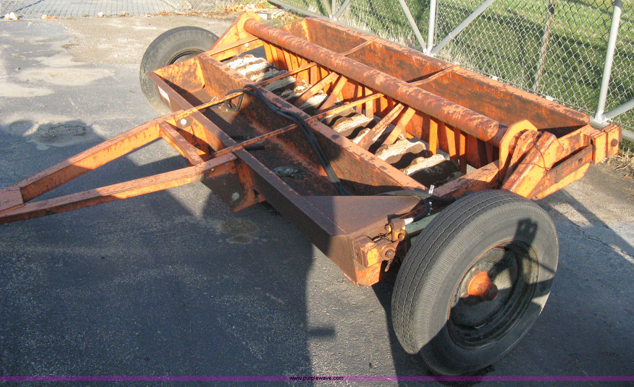 Finn KR-28-8' mulch crimper in Wichita, KS | Item A4486 sold | Purple Wave