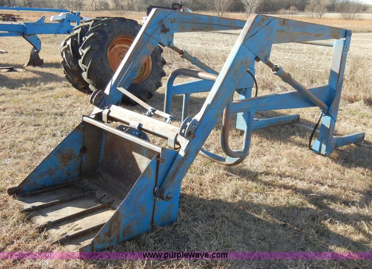 Ford loader in Leonardville, KS | Item H9212 sold | Purple Wave