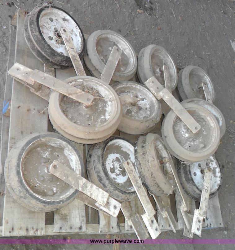 (12) planter press wheels in Bushton, KS | Item A1782 sold | Purple Wave
