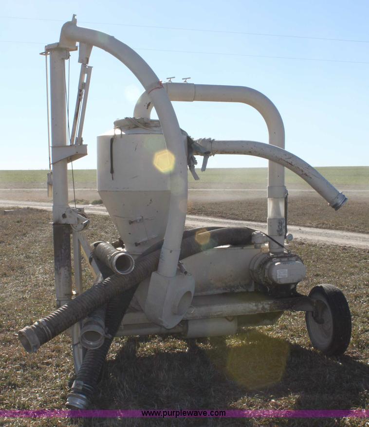 Dunbar Kapple Vac-U-Vator TB1051 grain vacuum in Burns, KS | Item B8812 ...