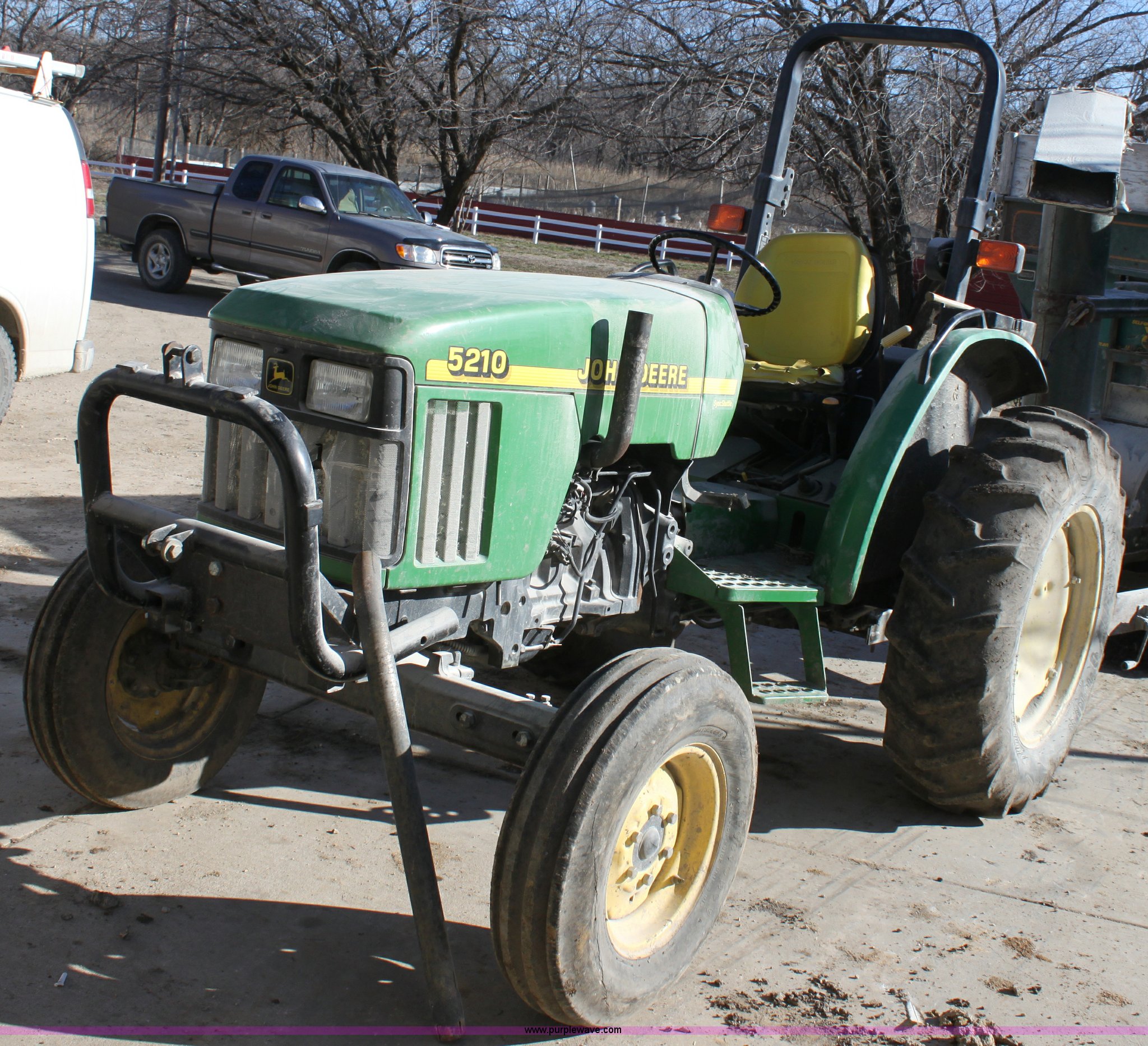 John Deere 5210 tractor in Towanda, KS | Item B8824 sold | Purple Wave