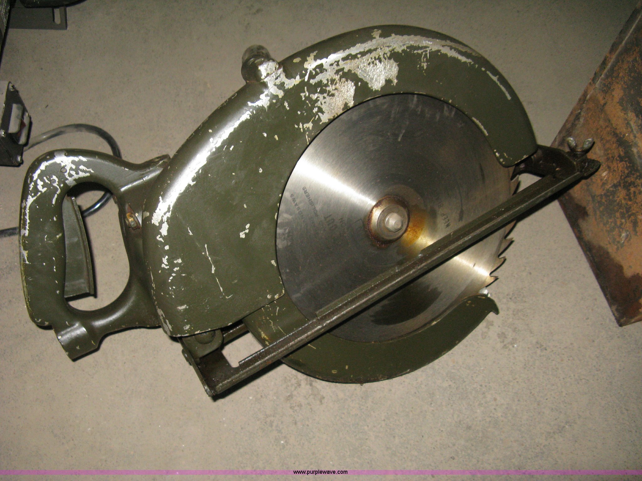 Mall P128 in Derby, KS | Item B9725 sold | Purple Wave