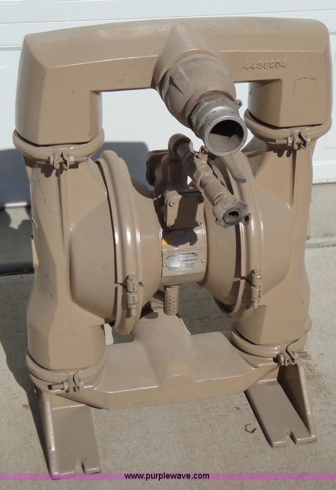 Marlow pneumatic water pump in Gardner, KS | Item A1817 sold | Purple Wave